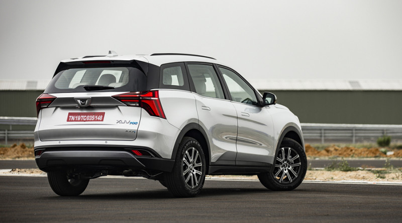 Mahindra XUV700 2021 - 7 Seater SUV-MUV with milege of 16KM